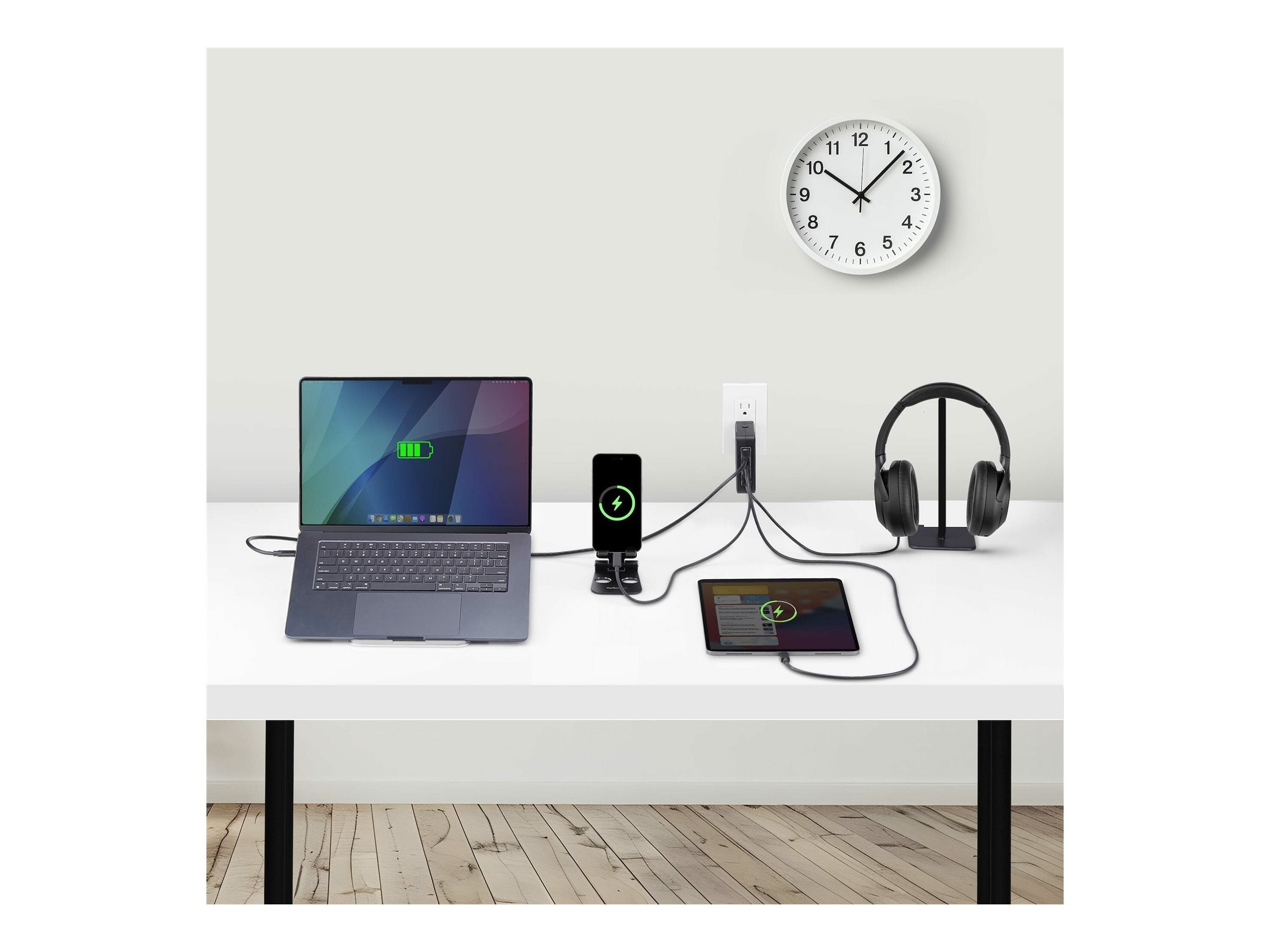 StarTech.com 140W USB-C Wall Charger, USB-C/USB-A, PD GaN Power Adapte